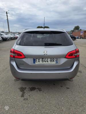 Grey Peugeot 308 2018 in Taurage, with an engine capacity of 1.20 L and mileage of 102 thousand km for 6500 €, photo 6 on AUTOMOTO.COM.LV