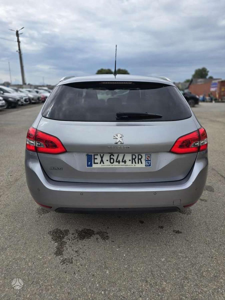Grey Peugeot 308 2018 in Taurage, with an engine capacity of 1.20 L and mileage of 102 thousand km for 6500 €, photo 6 on AUTOMOTO.COM.LV