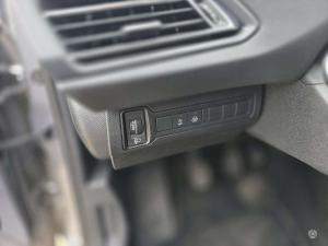 Grey Peugeot 308 2018 in Taurage, with an engine capacity of 1.20 L and mileage of 102 thousand km for 6500 €, photo 16 on AUTOMOTO.COM.LV