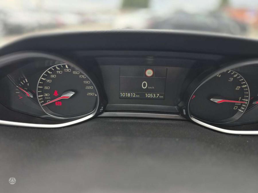 Grey Peugeot 308 2018 in Taurage, with an engine capacity of 1.20 L and mileage of 102 thousand km for 6500 €, photo 17 on AUTOMOTO.COM.LV