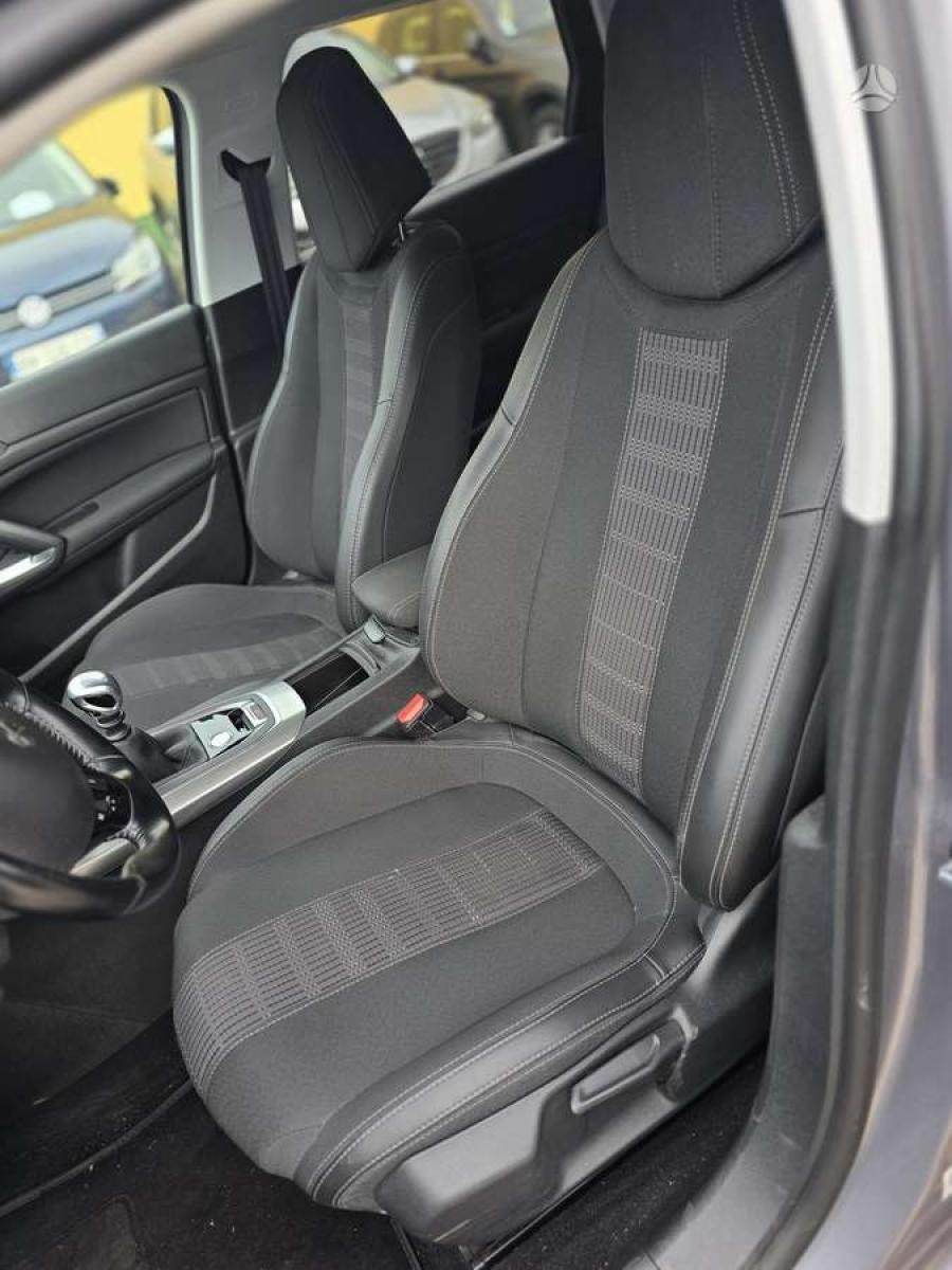 Grey Peugeot 308 2018 in Taurage, with an engine capacity of 1.20 L and mileage of 102 thousand km for 6500 €, photo 22 on AUTOMOTO.COM.LV