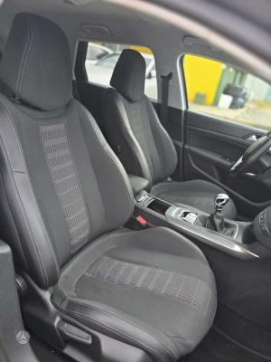Grey Peugeot 308 2018 in Taurage, with an engine capacity of 1.20 L and mileage of 102 thousand km for 6500 €, photo 24 on AUTOMOTO.COM.LV