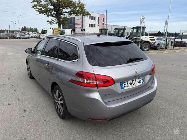 Grey Peugeot 308 2018 in Taurage, with an engine capacity of 1.50 L and mileage of 170 thousand km for 4600 €, photo 8 on AUTOMOTO.COM.LV