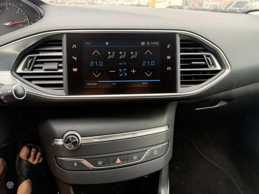 Grey Peugeot 308 2018 in Taurage, with an engine capacity of 1.50 L and mileage of 170 thousand km for 4600 €, photo 16 on AUTOMOTO.COM.LV
