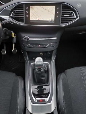 Pelēks Peugeot 308 2019 Šauļi, ar dzinēja tilpumu 1.50 L un nobraukumu 218 tūkst. km par 6100 €, foto 12 vietnē AUTOMOTO.COM.LV