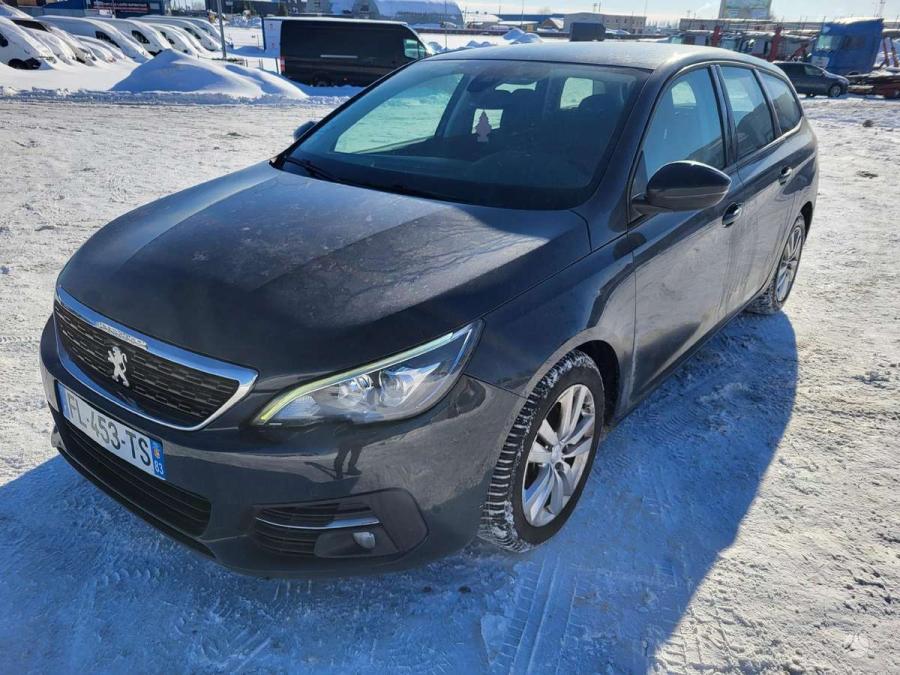 Grey Peugeot 308 2019 in Taurage, with an engine capacity of 1.50 L and mileage of 189 thousand km for 4600 €, photo 1 on AUTOMOTO.COM.LV