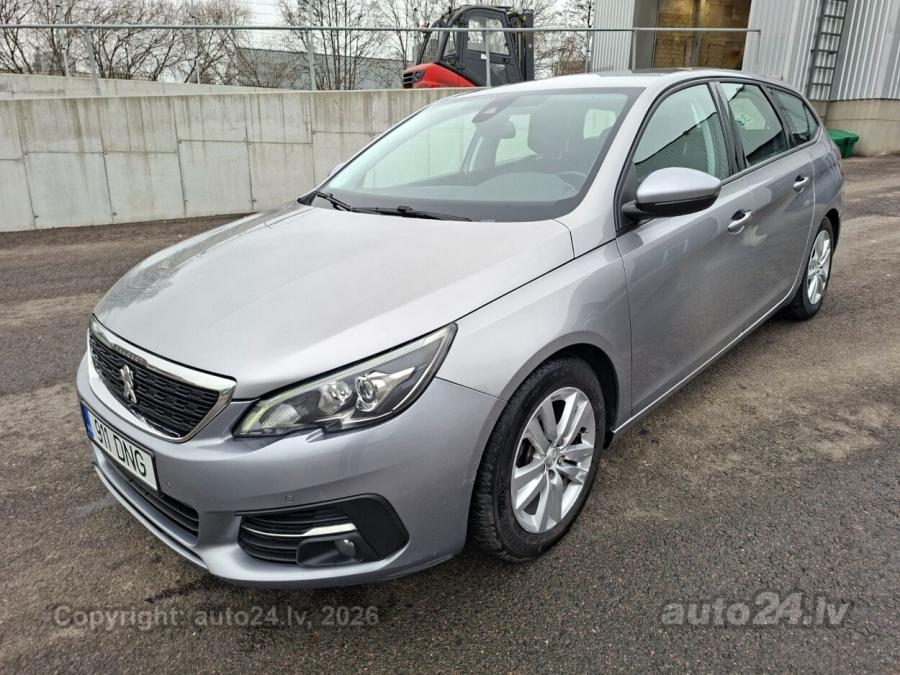 Grey Peugeot 308 2019 in Tallinn, with an engine capacity of 1.50 L and mileage of 134 thousand km for 7990 €, photo 2 on AUTOMOTO.COM.LV