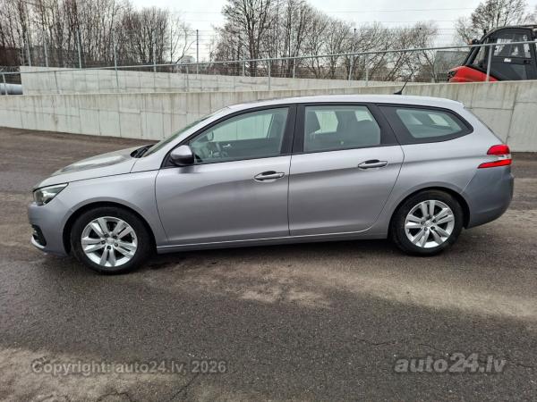 Pelēks Peugeot 308 2019 Tallina, ar dzinēja tilpumu 1.50 L un nobraukumu 134 tūkst. km par 7990 €, foto 6 vietnē AUTOMOTO.COM.LV