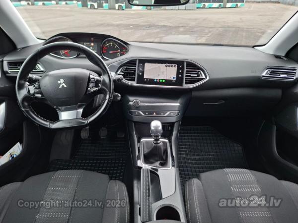 Pelēks Peugeot 308 2019 Tallina, ar dzinēja tilpumu 1.50 L un nobraukumu 134 tūkst. km par 7990 €, foto 8 vietnē AUTOMOTO.COM.LV