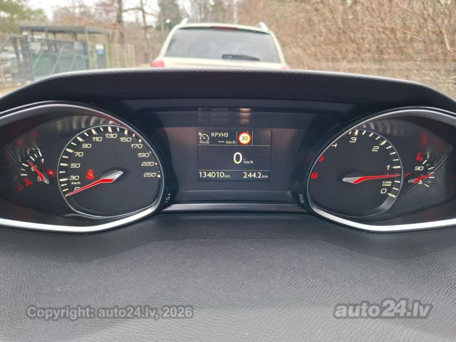 Grey Peugeot 308 2019 in Tallinn, with an engine capacity of 1.50 L and mileage of 134 thousand km for 7990 €, photo 12 on AUTOMOTO.COM.LV