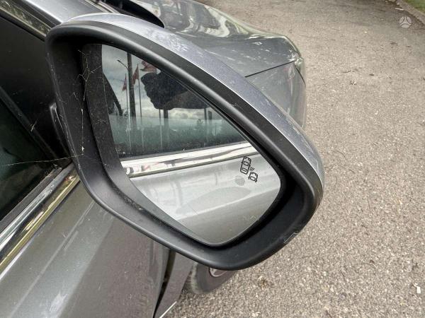 Grey Peugeot 308 2019 in Taurage, with an engine capacity of 1.50 L and mileage of 200 thousand km for 5200 €, photo 10 on AUTOMOTO.COM.LV