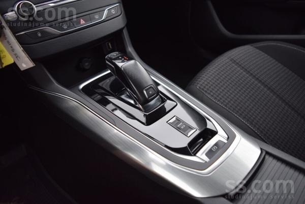 Pelēks Peugeot 308 2019 Rīga, ar dzinēja tilpumu 1.50 L un nobraukumu 295 tūkst. km par 6900 €, foto 5 vietnē AUTOMOTO.COM.LV