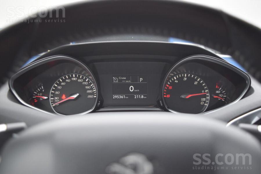Pelēks Peugeot 308 2019 Rīga, ar dzinēja tilpumu 1.50 L un nobraukumu 295 tūkst. km par 6900 €, foto 10 vietnē AUTOMOTO.COM.LV