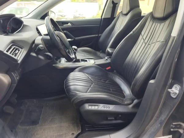 Grey Peugeot 308 2019 in Jelgava, with an engine capacity of 1.50 L and mileage of 151 thousand km for 5590 €, photo 9 on AUTOMOTO.COM.LV