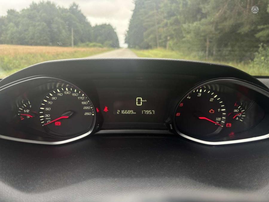 Серый Пежо 308 2019 в Акмяне, объемом двигателя 1.50 л и пробегом 217 тыс. км за 5599 €, фото 6 на AUTOMOTO.COM.LV