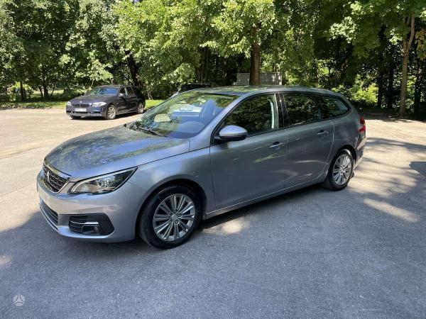 Pelēks Peugeot 308 2019 Viļņa, ar dzinēja tilpumu 1.20 L un nobraukumu 171 tūkst. km par 5700 €, foto 1 vietnē AUTOMOTO.COM.LV