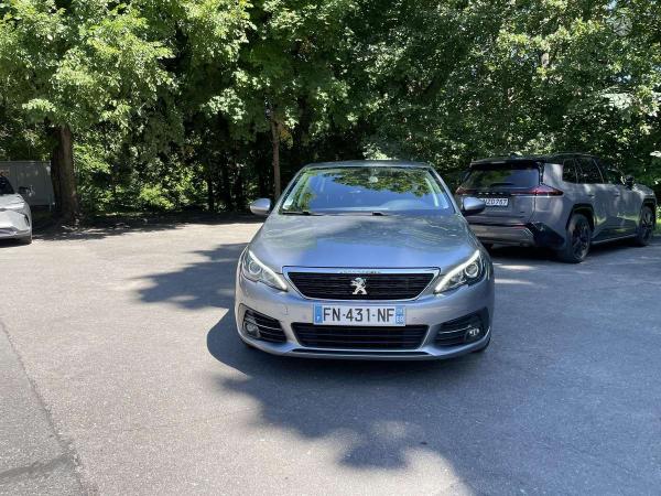 Pelēks Peugeot 308 2019 Viļņa, ar dzinēja tilpumu 1.20 L un nobraukumu 171 tūkst. km par 5700 €, foto 3 vietnē AUTOMOTO.COM.LV