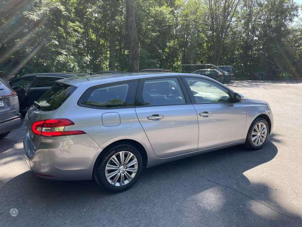 Pelēks Peugeot 308 2019 Viļņa, ar dzinēja tilpumu 1.20 L un nobraukumu 171 tūkst. km par 5700 €, foto 4 vietnē AUTOMOTO.COM.LV
