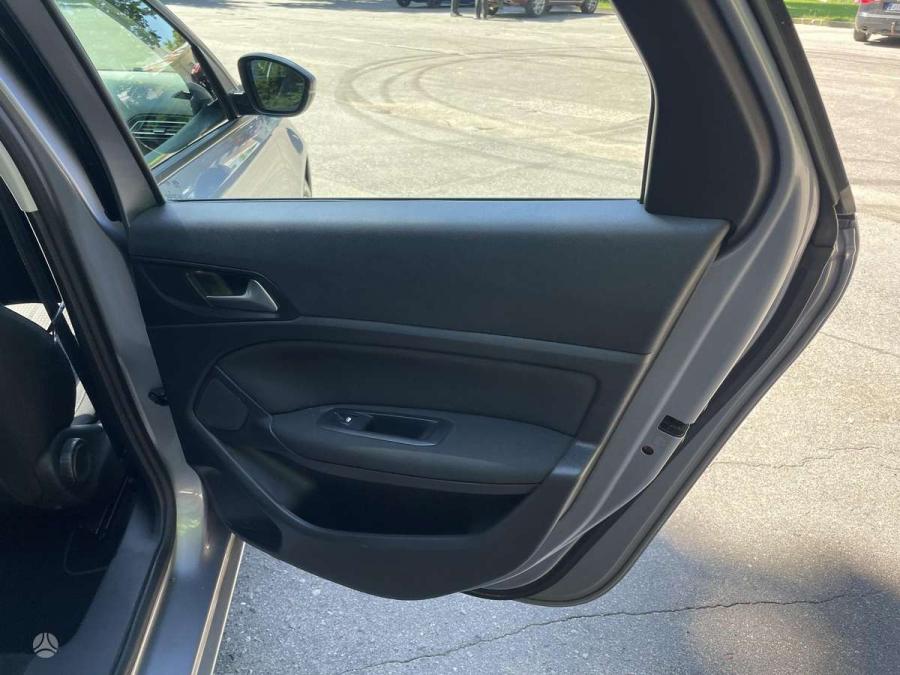 Pelēks Peugeot 308 2019 Viļņa, ar dzinēja tilpumu 1.20 L un nobraukumu 171 tūkst. km par 5700 €, foto 9 vietnē AUTOMOTO.COM.LV