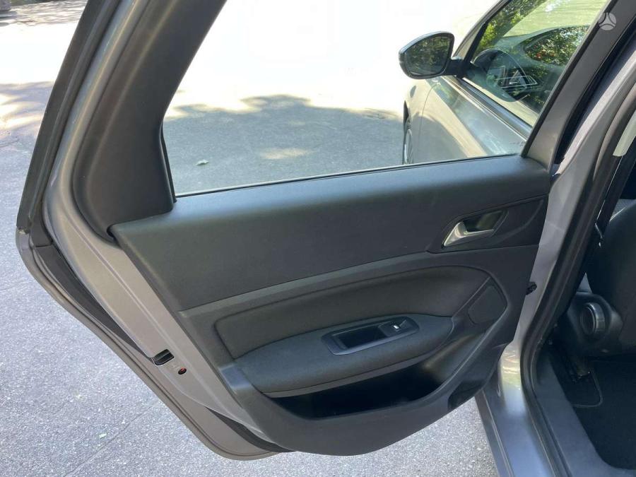 Pelēks Peugeot 308 2019 Viļņa, ar dzinēja tilpumu 1.20 L un nobraukumu 171 tūkst. km par 5700 €, foto 11 vietnē AUTOMOTO.COM.LV