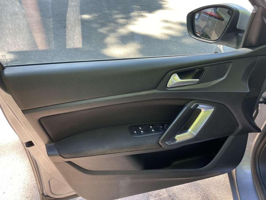 Pelēks Peugeot 308 2019 Viļņa, ar dzinēja tilpumu 1.20 L un nobraukumu 171 tūkst. km par 5700 €, foto 14 vietnē AUTOMOTO.COM.LV