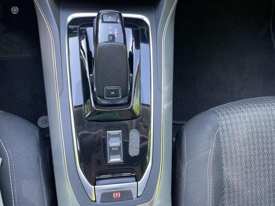 Pelēks Peugeot 308 2019 Viļņa, ar dzinēja tilpumu 1.20 L un nobraukumu 171 tūkst. km par 5700 €, foto 20 vietnē AUTOMOTO.COM.LV