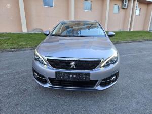 Grey Peugeot 308 2019 in Siauliai, with an engine capacity of 1.20 L and mileage of 112 thousand km for 5799 €, photo 5 on AUTOMOTO.COM.LV