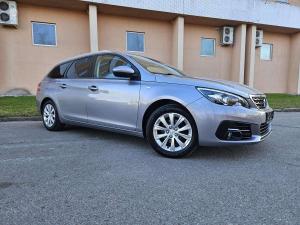 Grey Peugeot 308 2019 in Siauliai, with an engine capacity of 1.20 L and mileage of 112 thousand km for 5799 €, photo 8 on AUTOMOTO.COM.LV