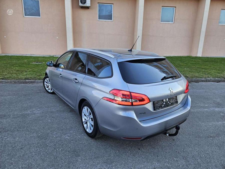 Grey Peugeot 308 2019 in Siauliai, with an engine capacity of 1.20 L and mileage of 112 thousand km for 5799 €, photo 15 on AUTOMOTO.COM.LV