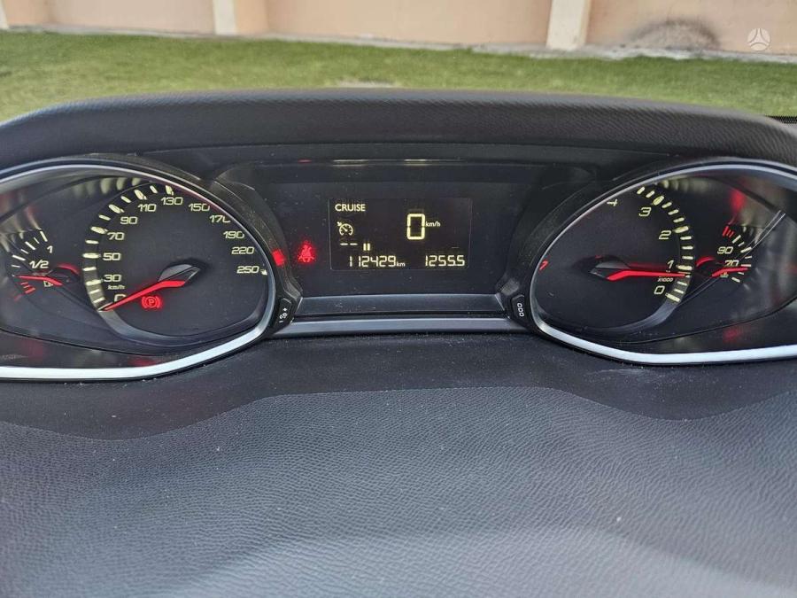 Grey Peugeot 308 2019 in Siauliai, with an engine capacity of 1.20 L and mileage of 112 thousand km for 5799 €, photo 21 on AUTOMOTO.COM.LV