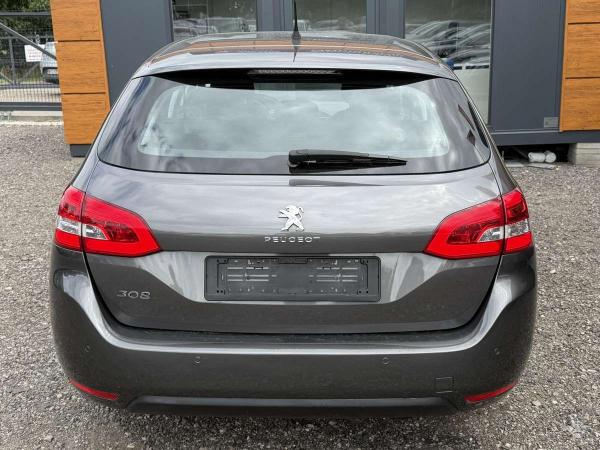 Pelēks Peugeot 308 2019 Kauņa, ar dzinēja tilpumu 1.50 L un nobraukumu 165 tūkst. km par 7950 €, foto 4 vietnē AUTOMOTO.COM.LV
