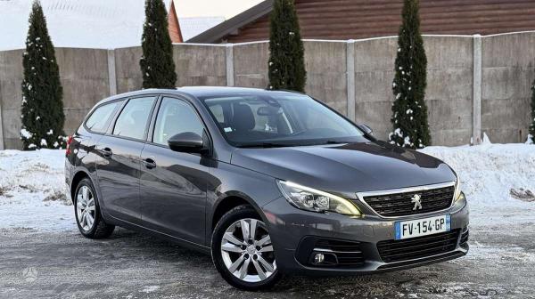 Grey Peugeot 308 2020 in Taurage, with an engine capacity of 1.50 L and mileage of 208 thousand km for 5600 €, photo 4 on AUTOMOTO.COM.LV