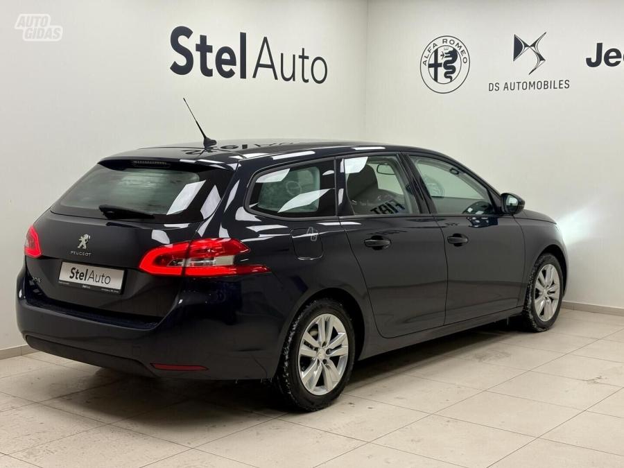 Grey Peugeot 308 2020 in Vilnius, with an engine capacity of 1.20 L and mileage of 96 thousand km for 8790 €, photo 5 on AUTOMOTO.COM.LV
