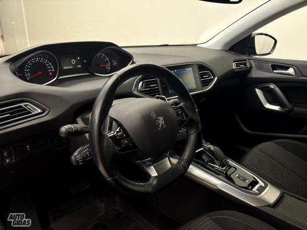 Grey Peugeot 308 2020 in Vilnius, with an engine capacity of 1.20 L and mileage of 96 thousand km for 8790 €, photo 9 on AUTOMOTO.COM.LV