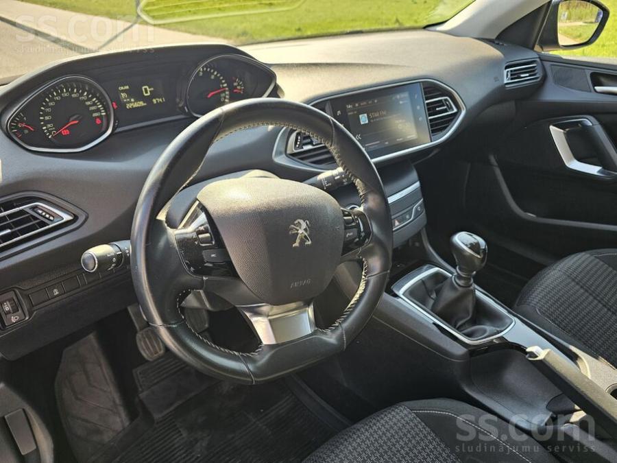 Pelēks Peugeot 308 2020 Rīga, ar dzinēja tilpumu 1.50 L un nobraukumu 226 tūkst. km par 6000 €, foto 12 vietnē AUTOMOTO.COM.LV
