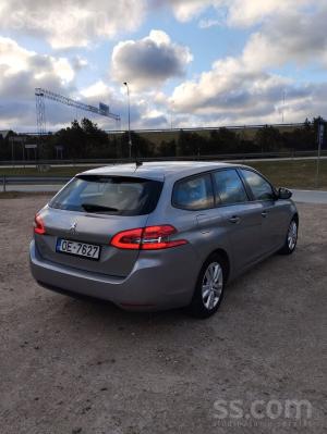 Grey Peugeot 308 2020 in Riga, with an engine capacity of 1.50 L and mileage of 0 thousand km for 7850 €, photo 4 on AUTOMOTO.COM.LV