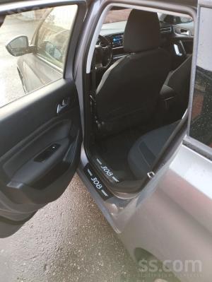 Grey Peugeot 308 2020 in Riga, with an engine capacity of 1.50 L and mileage of 0 thousand km for 7850 €, photo 7 on AUTOMOTO.COM.LV