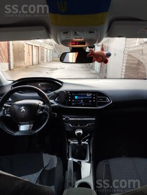 Grey Peugeot 308 2020 in Riga, with an engine capacity of 1.50 L and mileage of 0 thousand km for 7850 €, photo 15 on AUTOMOTO.COM.LV