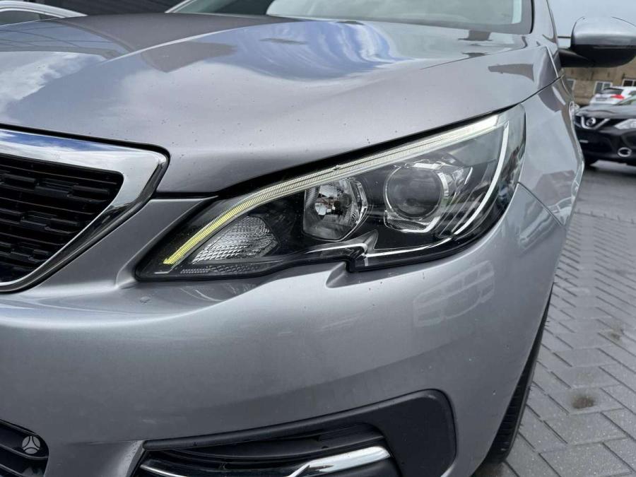 Grey Peugeot 308 2020 in Telschi, with an engine capacity of 1.50 L and mileage of 205 thousand km for 7300 €, photo 12 on AUTOMOTO.COM.LV