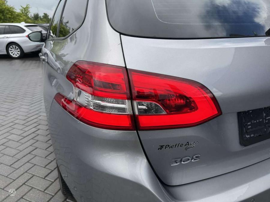Grey Peugeot 308 2020 in Telschi, with an engine capacity of 1.50 L and mileage of 205 thousand km for 7300 €, photo 14 on AUTOMOTO.COM.LV