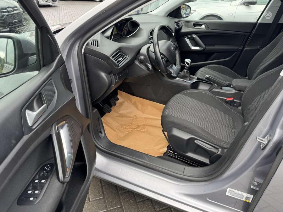 Grey Peugeot 308 2020 in Telschi, with an engine capacity of 1.50 L and mileage of 205 thousand km for 7300 €, photo 16 on AUTOMOTO.COM.LV