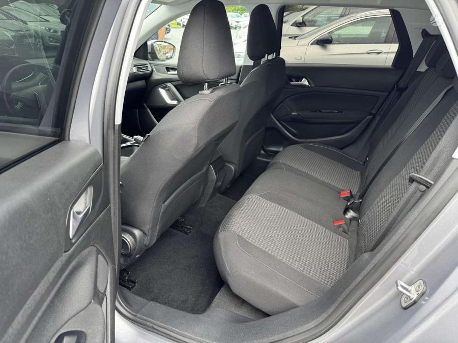 Grey Peugeot 308 2020 in Telschi, with an engine capacity of 1.50 L and mileage of 205 thousand km for 7300 €, photo 18 on AUTOMOTO.COM.LV