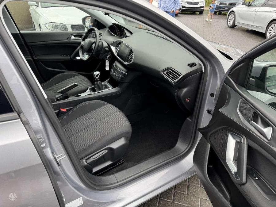 Grey Peugeot 308 2020 in Telschi, with an engine capacity of 1.50 L and mileage of 205 thousand km for 7300 €, photo 21 on AUTOMOTO.COM.LV