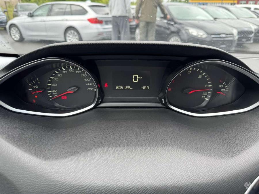 Grey Peugeot 308 2020 in Telschi, with an engine capacity of 1.50 L and mileage of 205 thousand km for 7300 €, photo 23 on AUTOMOTO.COM.LV
