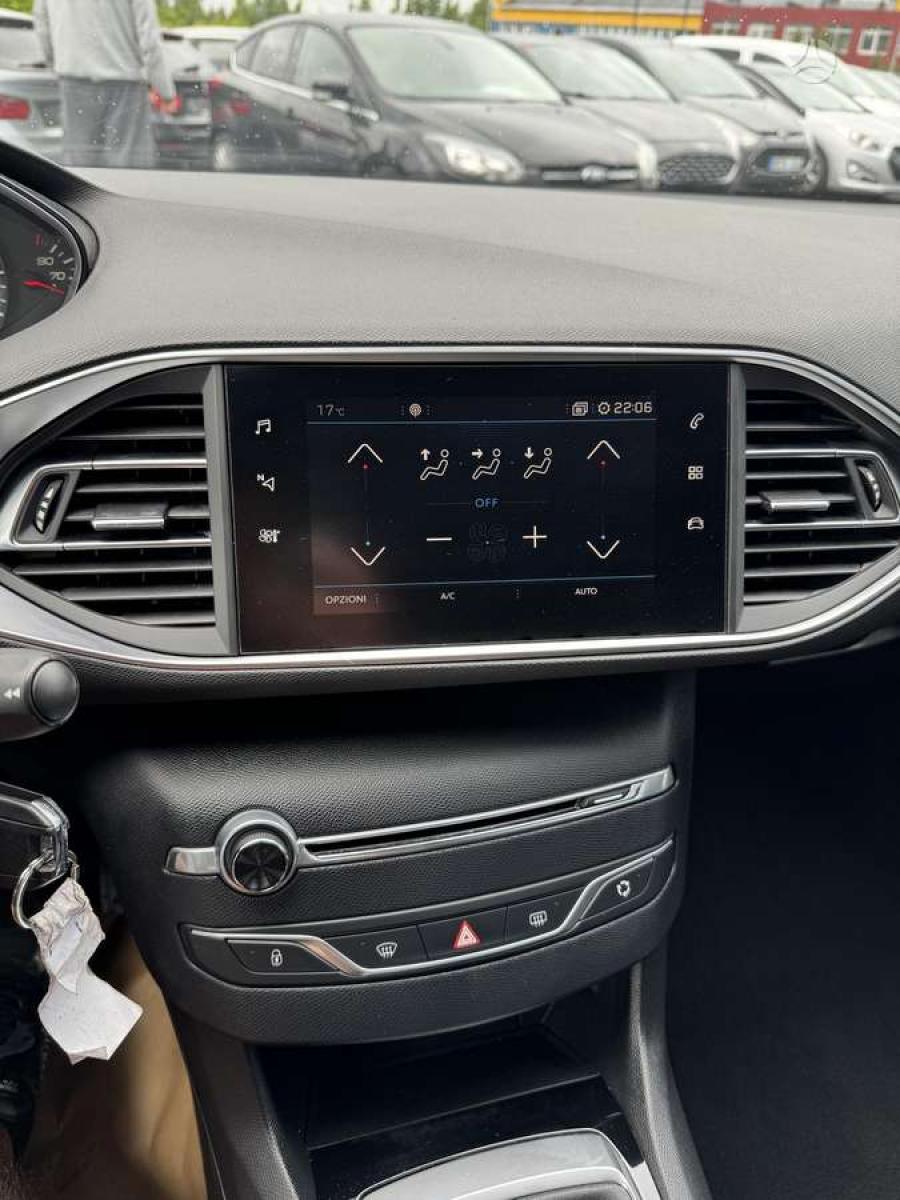 Grey Peugeot 308 2020 in Telschi, with an engine capacity of 1.50 L and mileage of 205 thousand km for 7300 €, photo 24 on AUTOMOTO.COM.LV