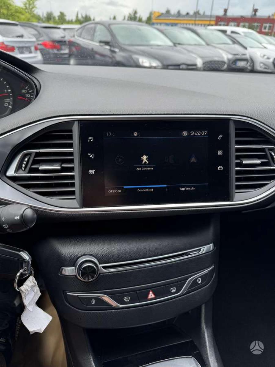 Grey Peugeot 308 2020 in Telschi, with an engine capacity of 1.50 L and mileage of 205 thousand km for 7300 €, photo 30 on AUTOMOTO.COM.LV