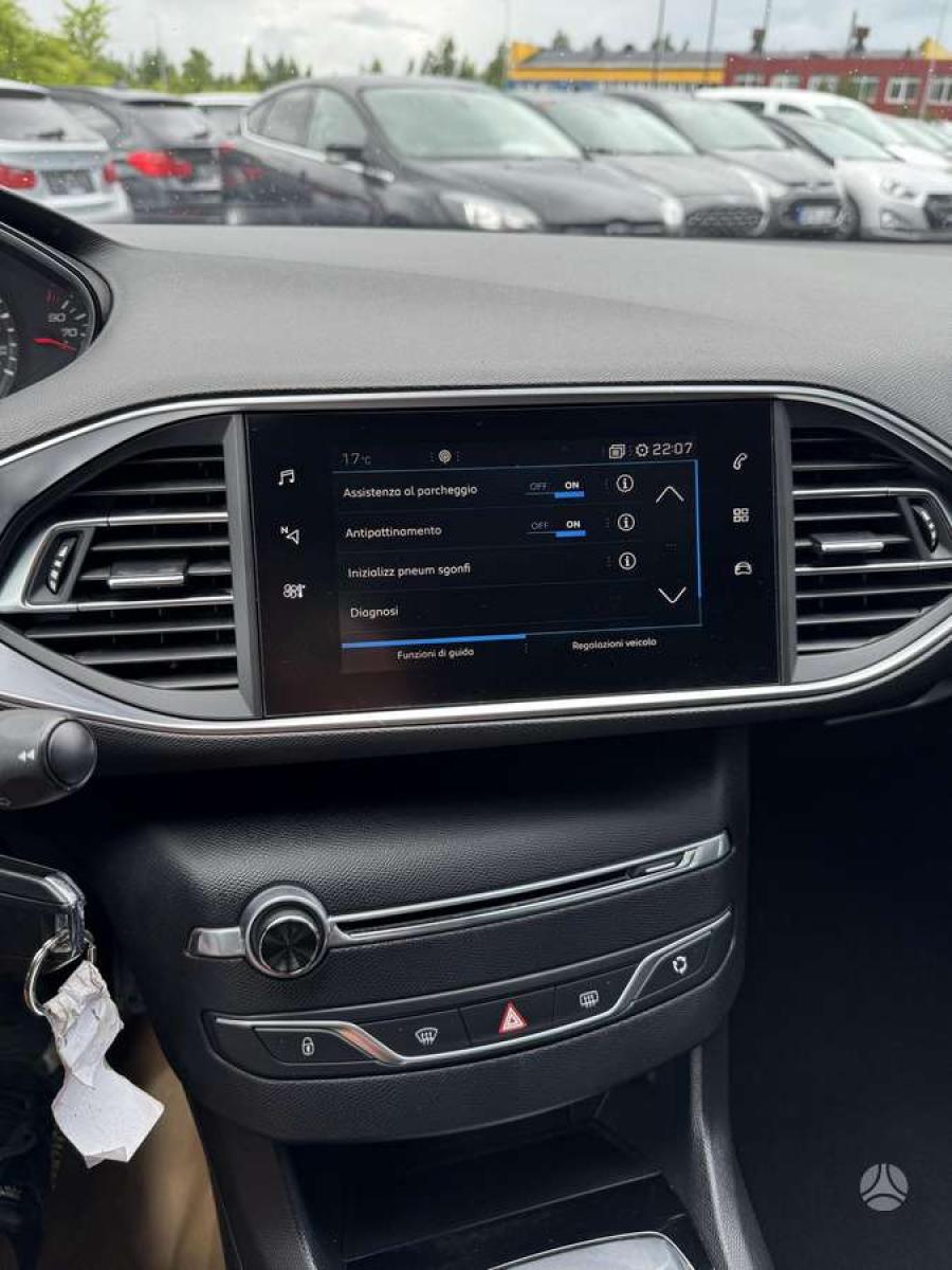 Grey Peugeot 308 2020 in Telschi, with an engine capacity of 1.50 L and mileage of 205 thousand km for 7300 €, photo 31 on AUTOMOTO.COM.LV