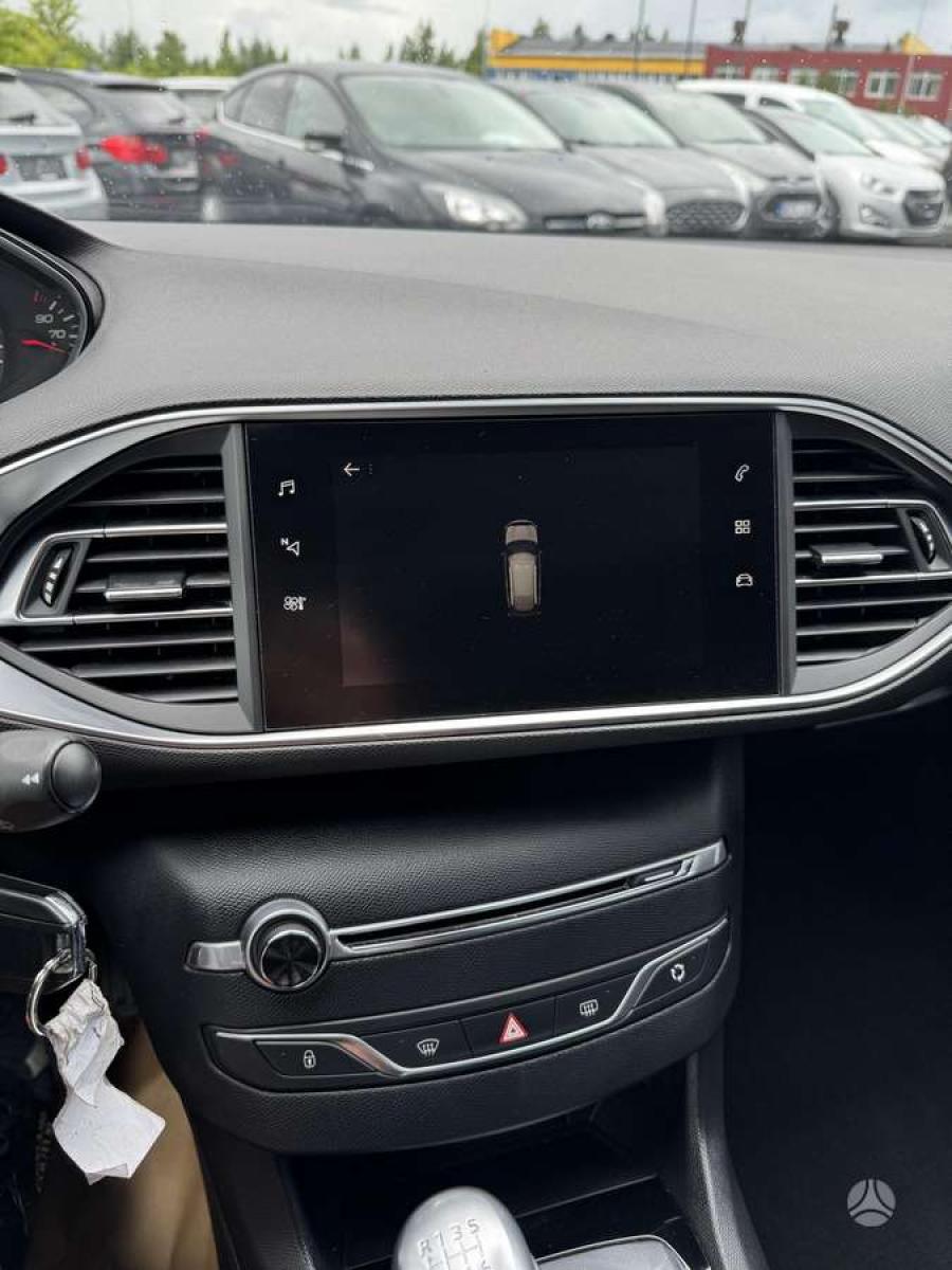 Grey Peugeot 308 2020 in Telschi, with an engine capacity of 1.50 L and mileage of 205 thousand km for 7300 €, photo 32 on AUTOMOTO.COM.LV