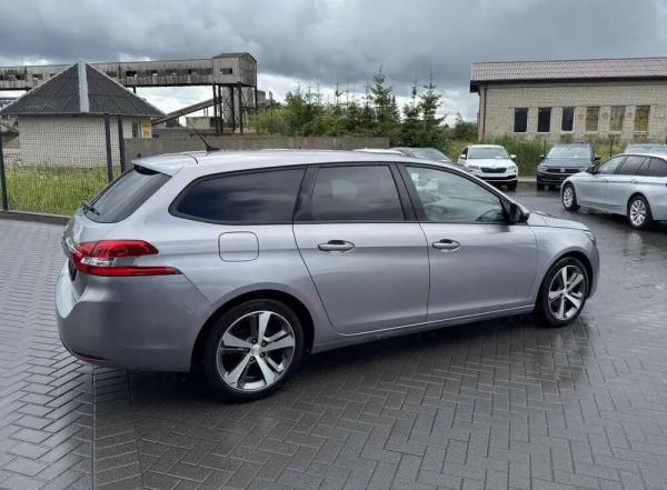 Grey Peugeot 308 2020 in Telschi, with an engine capacity of 1.60 L and mileage of 205 thousand km for 7290 €, photo 10 on AUTOMOTO.COM.LV