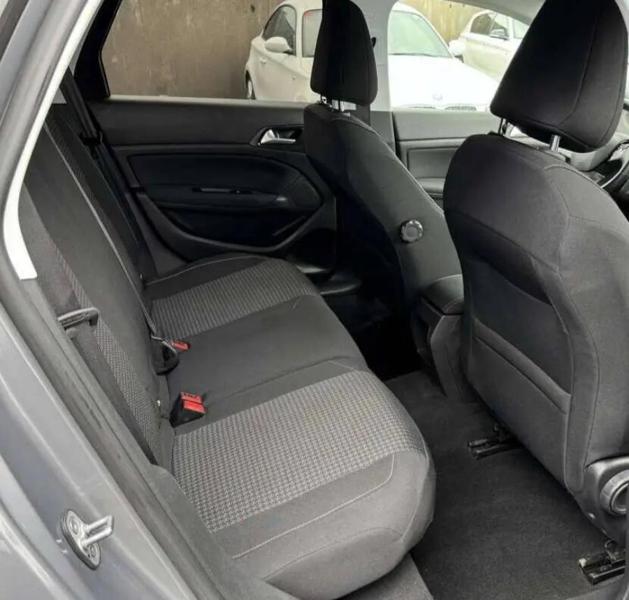 Grey Peugeot 308 2020 in Telschi, with an engine capacity of 1.60 L and mileage of 205 thousand km for 7290 €, photo 15 on AUTOMOTO.COM.LV